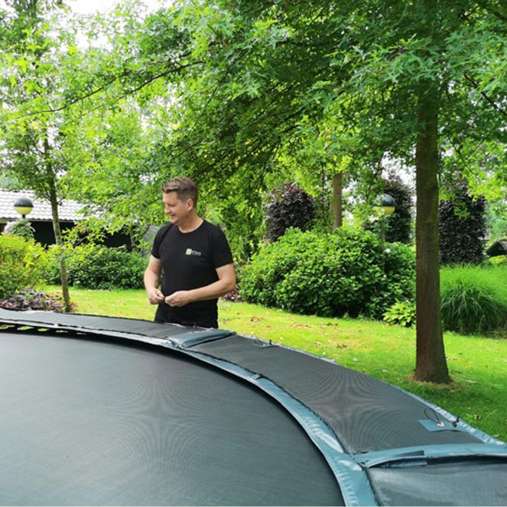 11 Easy Steps to Install Your Above Ground Trampoline